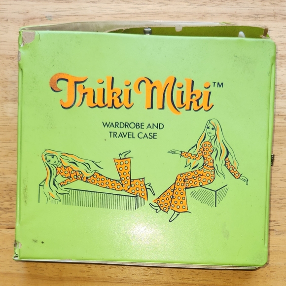 Prepac Inc | Toys | Vintage Triki Miki Wardrobe Travel Case Acceptable ...
